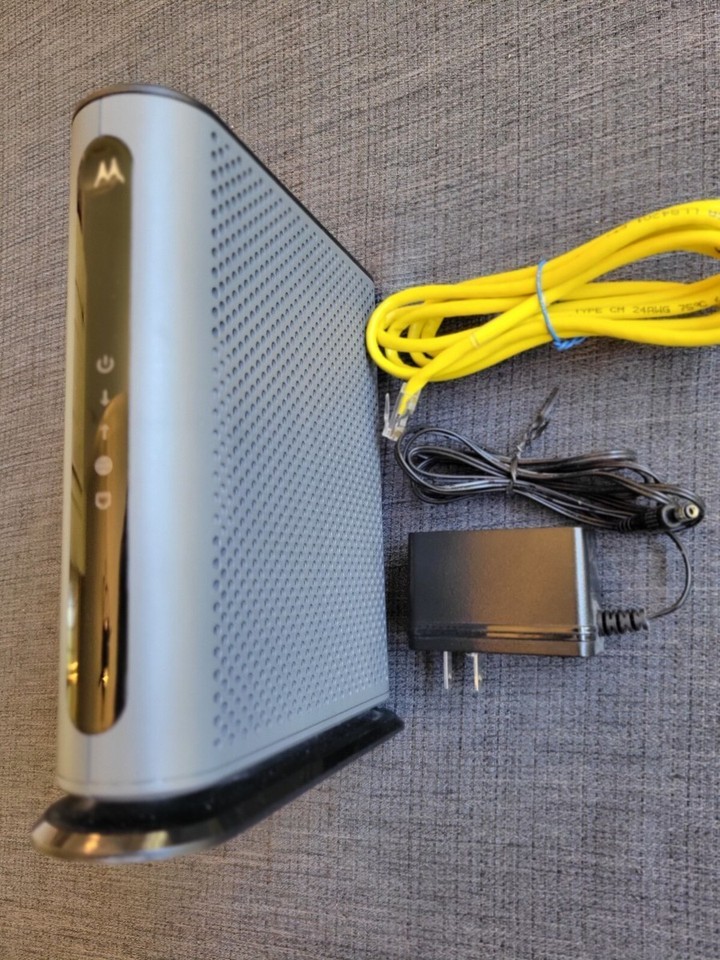 Motorola MB8600 DOCSIS 3.1 Cable Modem Gigabit Ethernet W/ Power Cord ...