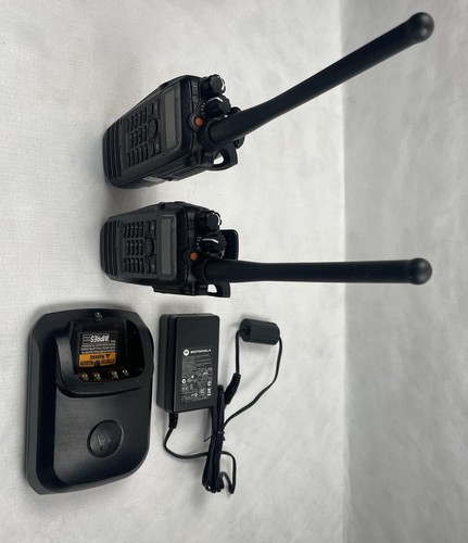 {LOT OF 2} Motorola XPR 6550 VHF 136-174 MHz Two Way Radios ...