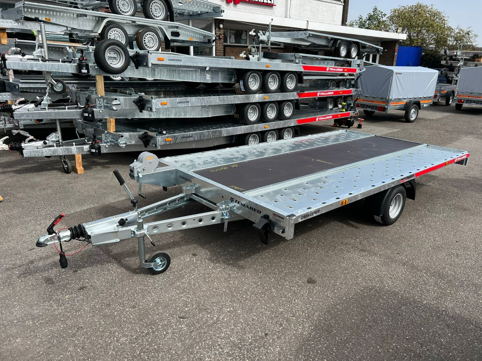 SMALL CAR TILT TRAILER 11.8ft x 6.2ft 3.6m x 1.9m Car Transporter ...