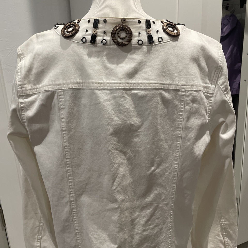 JM Collection Jacket Women's Size 16 White Wooden Accents Snap Closures ...
