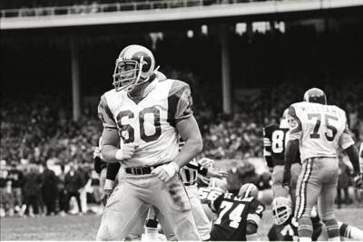 Offensive Lineman Dennis Harrah Of The Los Angeles Rams 1978 Nfl OLD ...