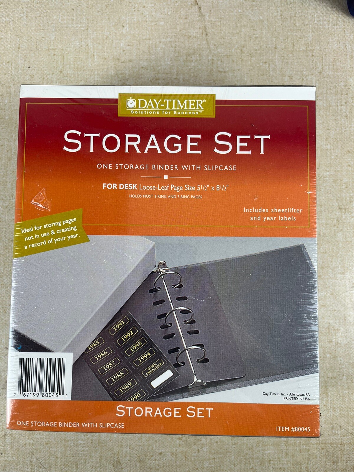 Acco Brands Day-Timer Storage Binder Set W/ Slipcase Desk Size 80045 ...