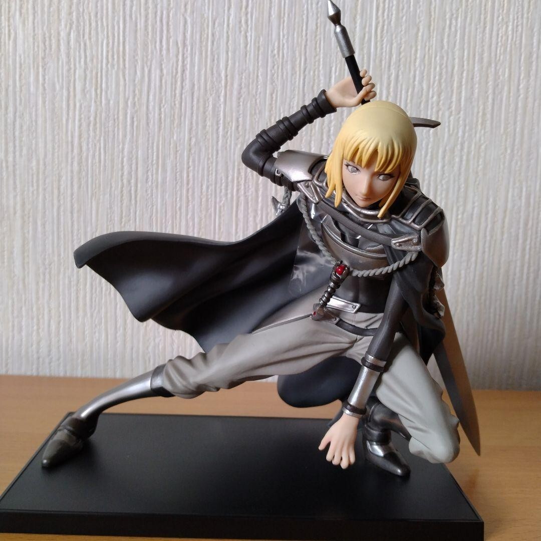 Clare Claymore Cloak