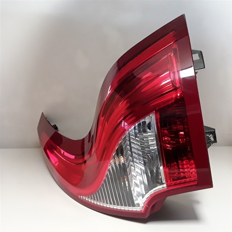 STOP FANALE POSTERIORE A LED DESTRO PER VOLVO XC60 1° Serie 31323035 ...