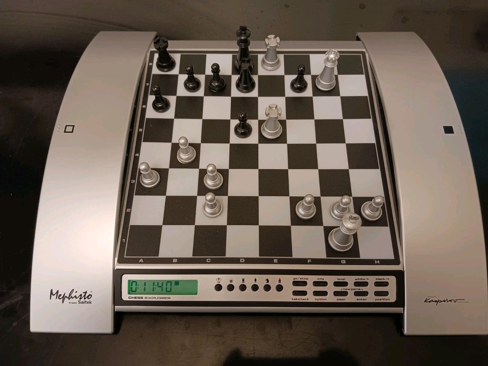 Saitek Mephisto Explorer Chess Game Endorsed Gary Kasparov | eBay