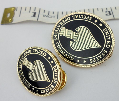 TWO METAL MILITARY US SPECIAL OPERATIONS COMMAND BADGE PIN USSOCOM ...
