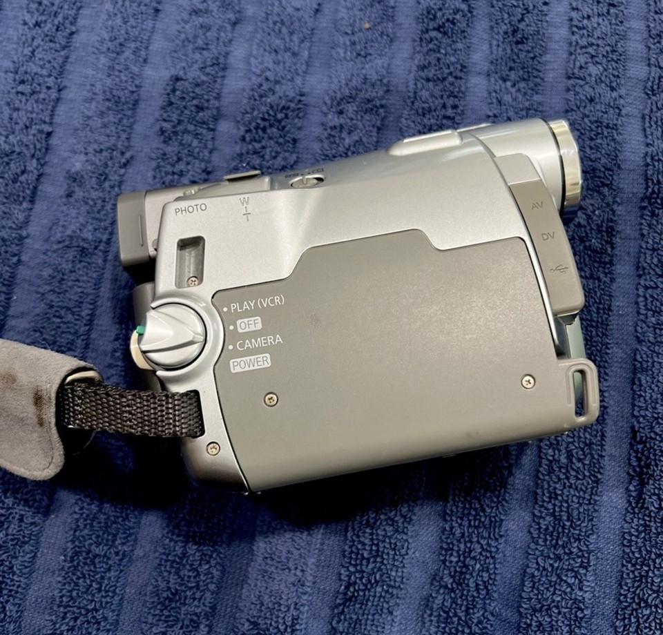 Vintage Canon ZR200 DC 7.4V Digital Camcorder Video Camera | eBay