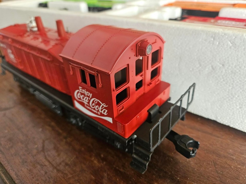ORIGINAL 1970's LIONEL COCA-COLA DIESEL SWITCHER SET/ 027 TRAIN SET NEW ...
