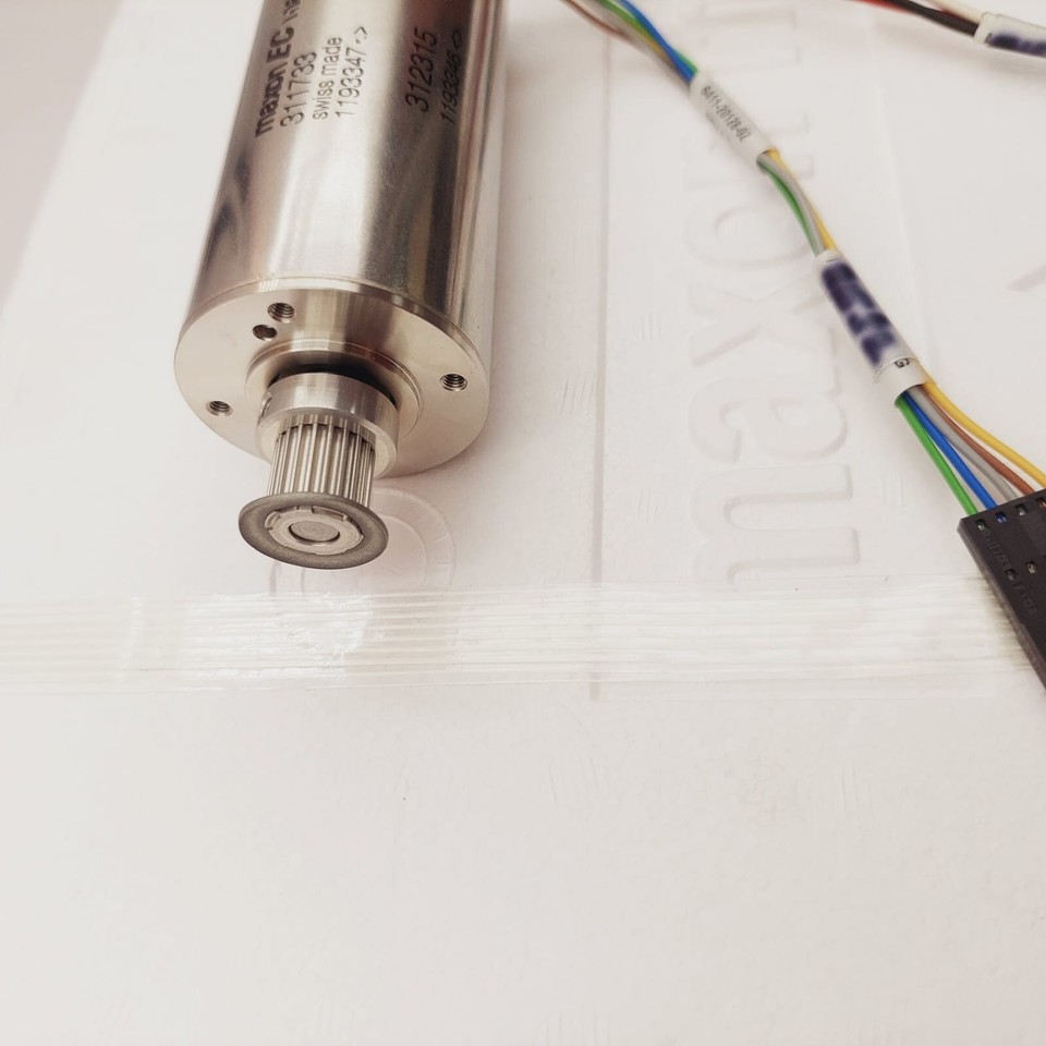 Maxon EC-max 40 Ø 40 mm, brushless, 120 Watt, with Hall sensors 283870 ...