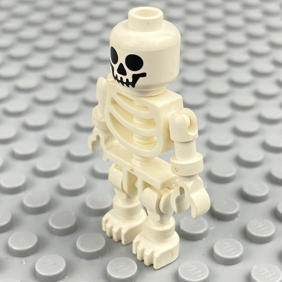LEGO Skeleton Minifigure w/ Standard Skull gen001 Castle Pirates ...