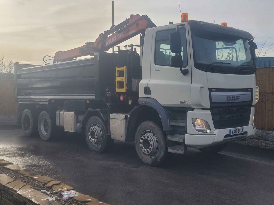 DAF TRUCKS CF 400 8X4 EURO 6 ULEZ 32TON HGV TIPPER CRANE WITH GRAB ...