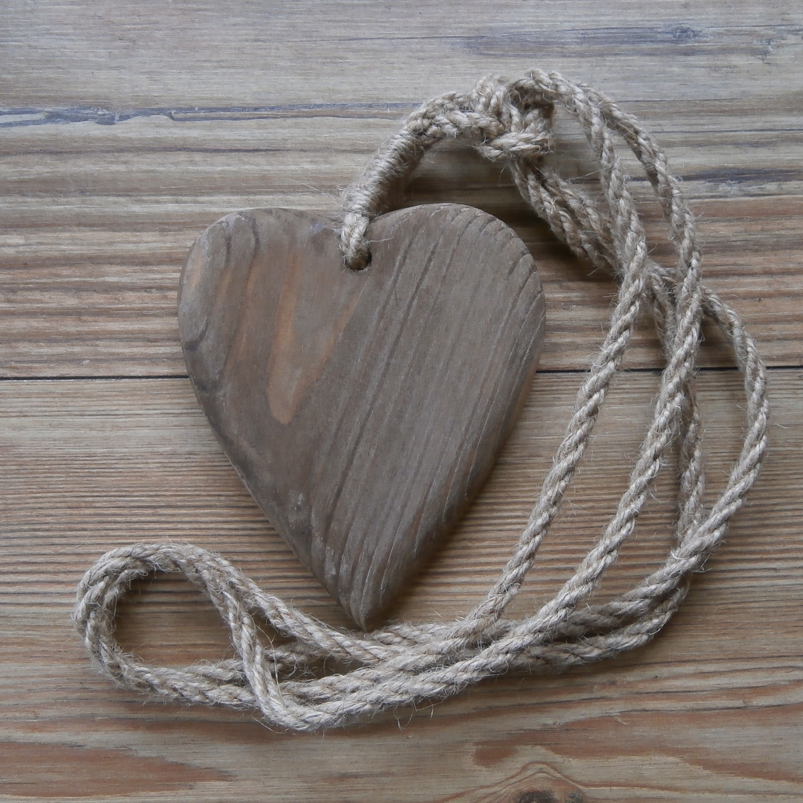 WOODEN HEART and JUTE ROPE CURTAIN TIE BACKS RUSTIC CHIC VINTAGE - PAIR ...