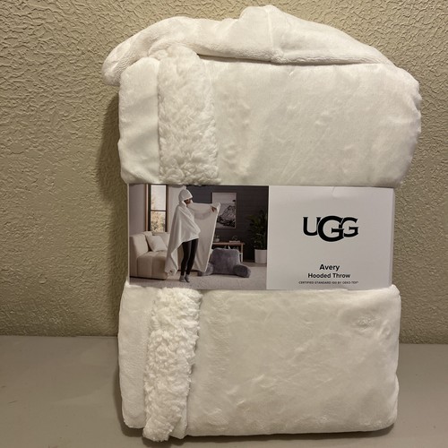 Ugg Avery Hooded Throw 50”X60” Snow Oeko Tex Certified Standard 100 NEW ...