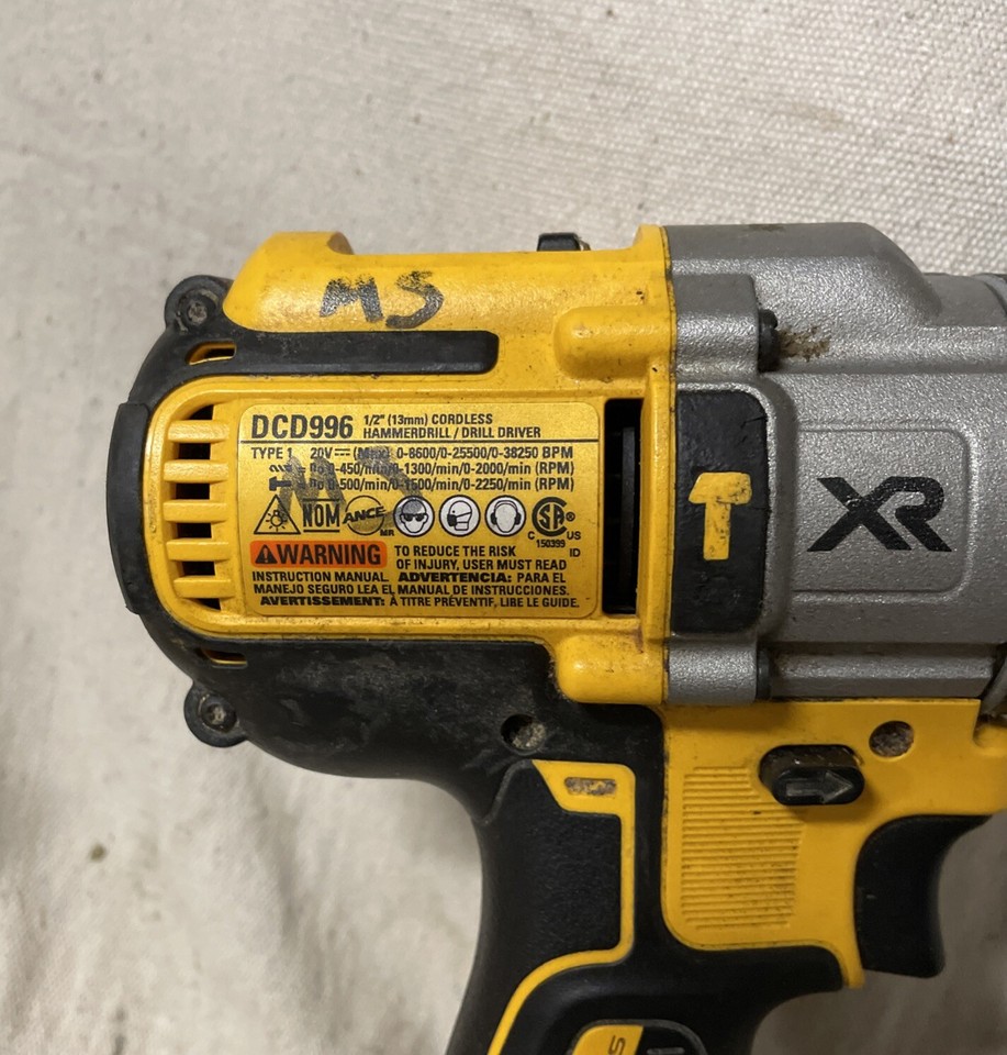 DeWalt DCD996 20V MAX Brushless 3-Speed Hammer Drill - FOR PARTS OR ...