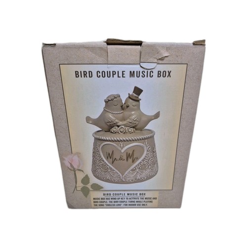 Cracker Barrel Mr & Mrs Music Box Plays Endless Love Open Box | eBay