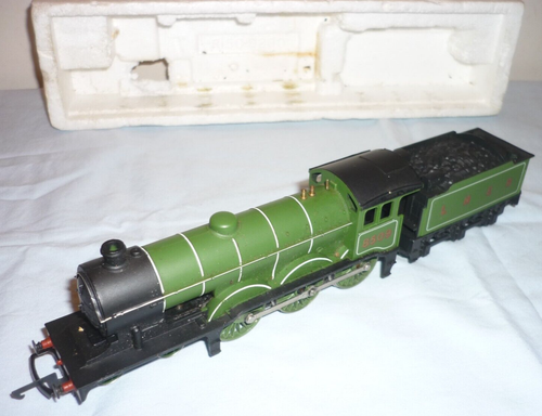 HORNBY OO GAUGE LNER CLASS B12 4-6-0 TENDER LOCO 8509 R866 PART BOXED ...
