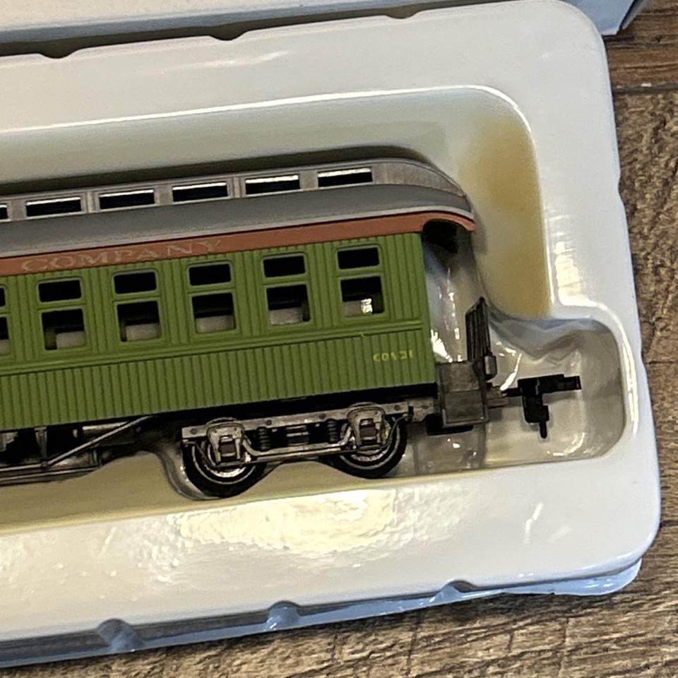 MODEL POWER DICKENS RAILROAD COMPANY (DRCC) ENGINE (6779) AND CARS. HO ...