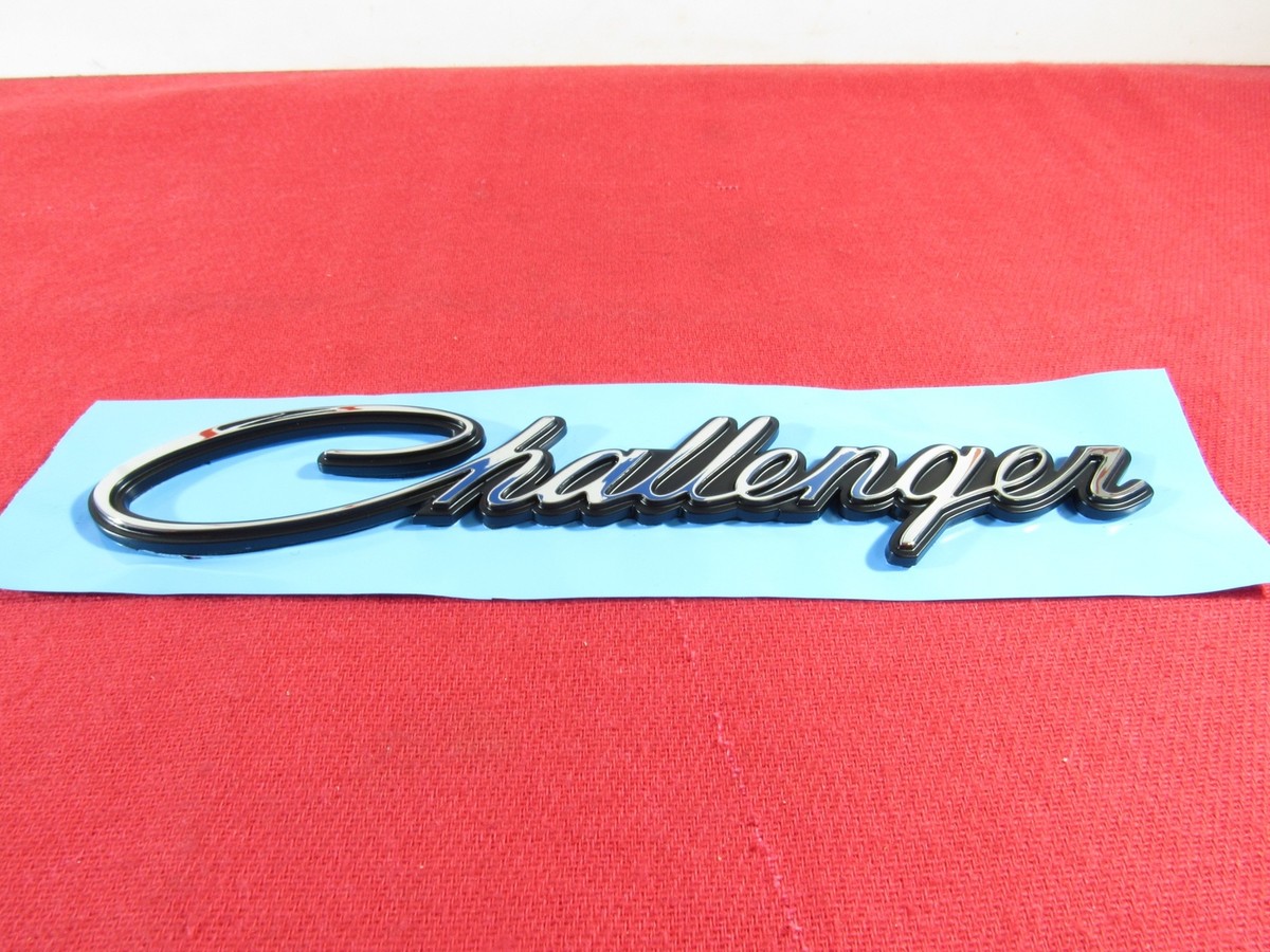 Dodge Classic Logo