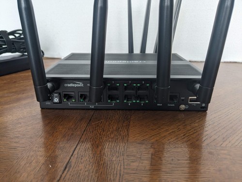 CradlePoint AER2200 600Mbps 1000Mbps Wireless Router 810007802442 | eBay