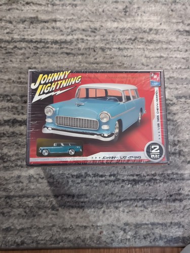 1/25 Scale AMT ERTL JOHNNY LIGHTNING 1955 CHEVY NOMAD Model Sealed With ...