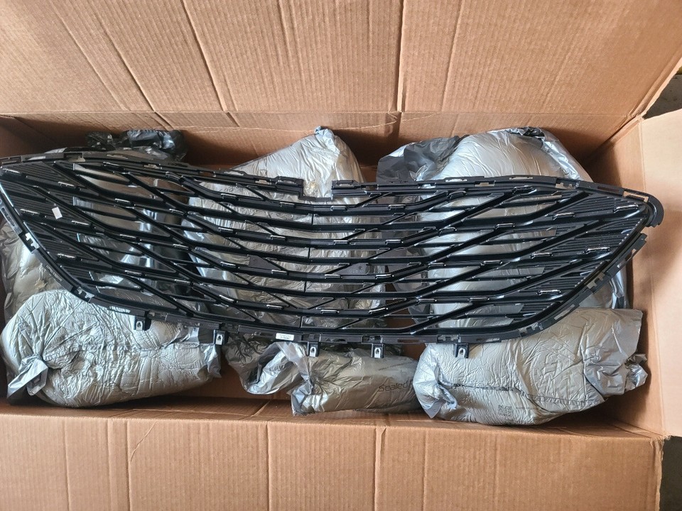 2019-2022 Chevrolet Malibu Front Lower Grille Assembly OEM NEW 84473373 ...