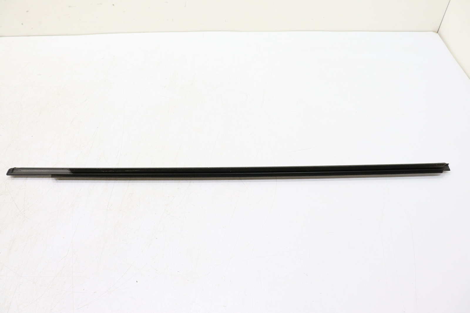 2016 15 14 13 MERCEDES E400 W212 SEDAN FRONT RIGHT DOOR WEATHERSTRIP ...