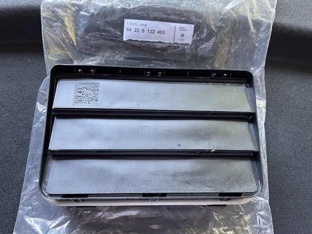 BMW OEM 08-14 X6 Quarter Panel-pressure Vent Right 64229122453 for sale ...