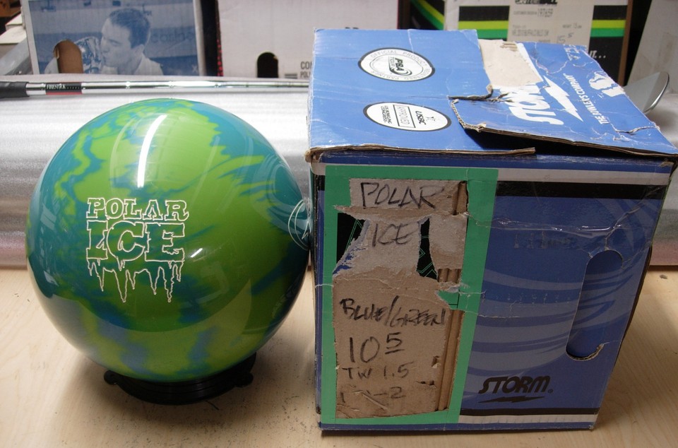 10# Former Display wo box Storm POLAR ICE Green/Blue URETHANE Bowling ...
