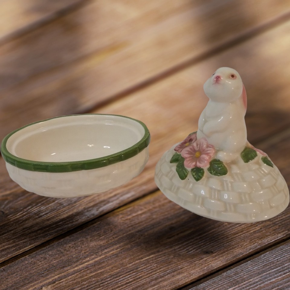 Avon Bunny Rabbit Trinket Box Vintage 1982 Hand Paint Ceramic Ring ...