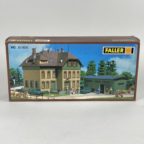 Faller HO scale B-904 St. Hubertus Forestry Office Kit Model Railroad ...