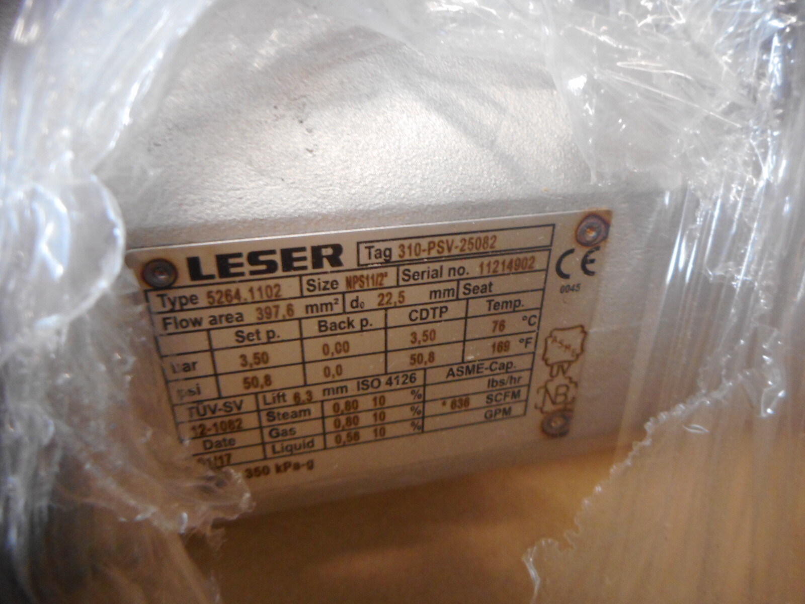 LESER SAFETY VALVE -- 1-1/2" x 3" AIR WATER STEAM - 310-PSV-25082 ...