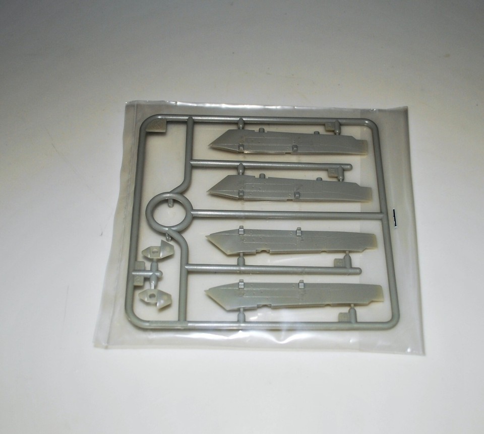TAMIYA F-4J USMC 60308 ⭐PARTS⭐ SPRUE K-SPECIAL USMC VERSION MER PYLONS ...