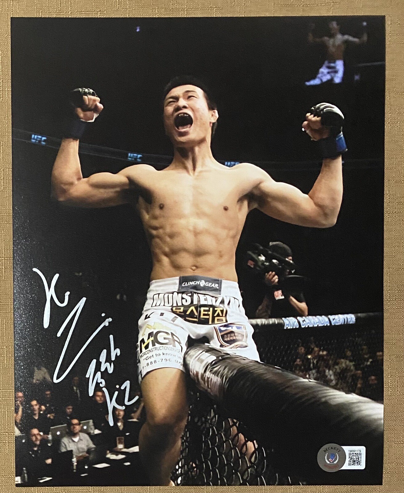 Chan Sung Jung Signed 8x10 Photo. UFC. TKZ. Korean Zombie. HOF. Beckett ...