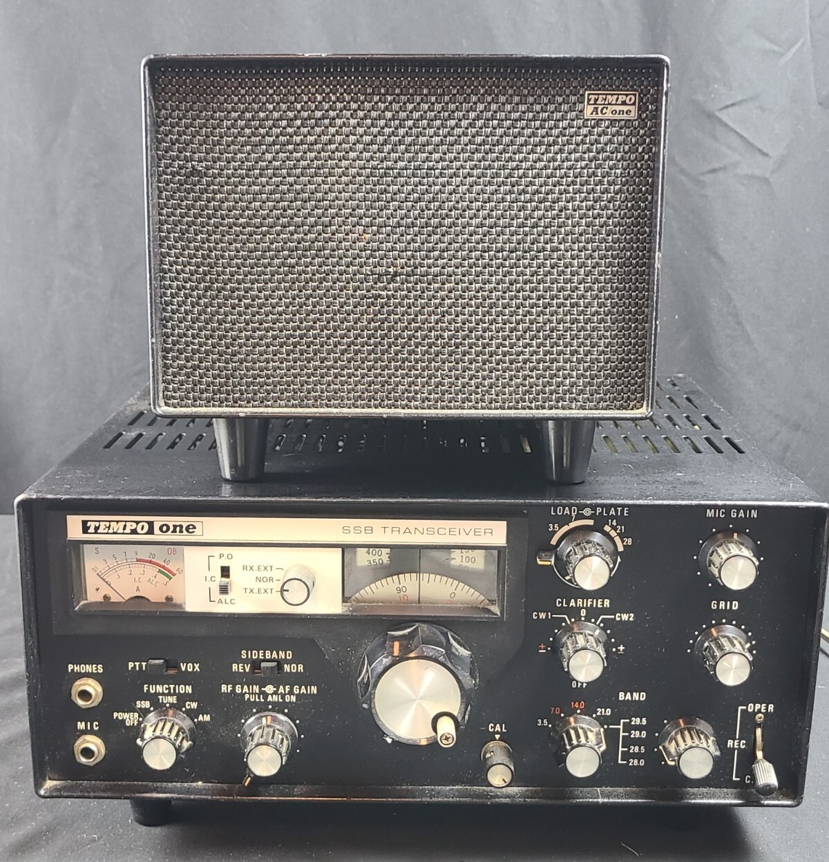 Henry Radio Tempo One Ham Transceiver FT-200 & FP-200 Power Supply ...