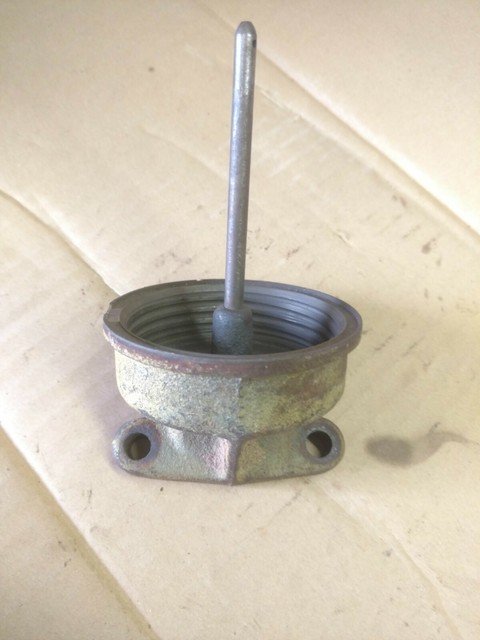 Wisconsin Engine Vh4d Oil Filter Base Assembly RV52A1 for sale online ...