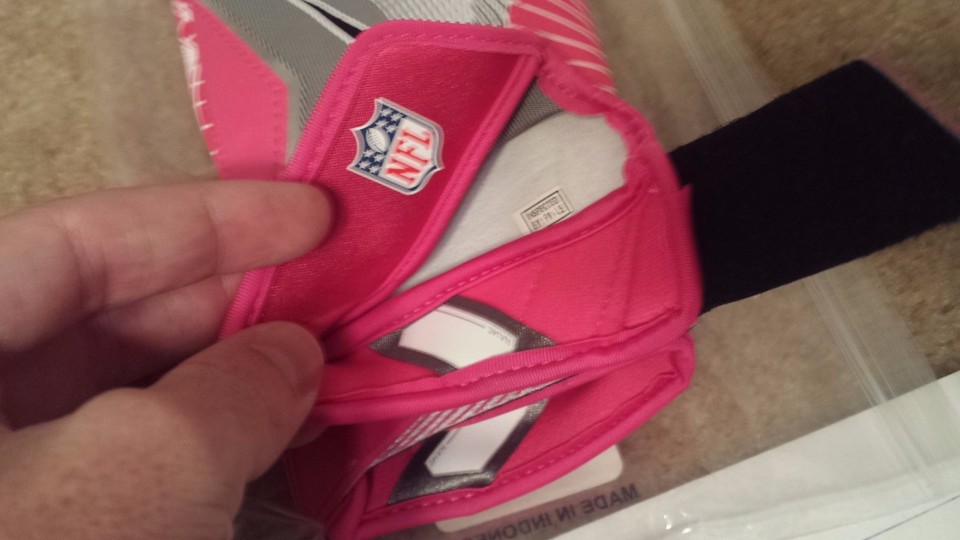 NIKE VAPOR JET 4 ADULT RECEIVERS FOOTBALL GLOVES, PINK BCA NFL ISSUED ...