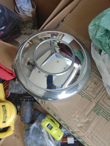 Mercedes Benz 190SL Vintage Hubcap Center Cap. W113,w111,w121 | eBay