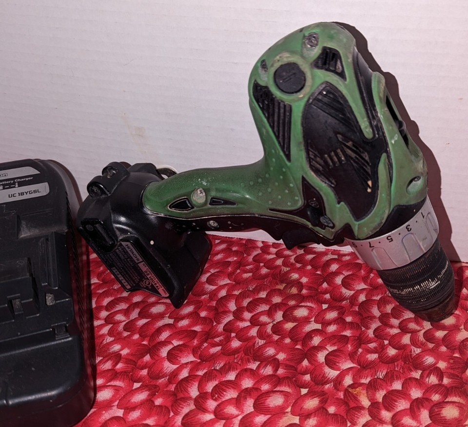 Hitachi 18v Cordless Driver Drill Set DS18DSAL, Flashlight Charger No ...