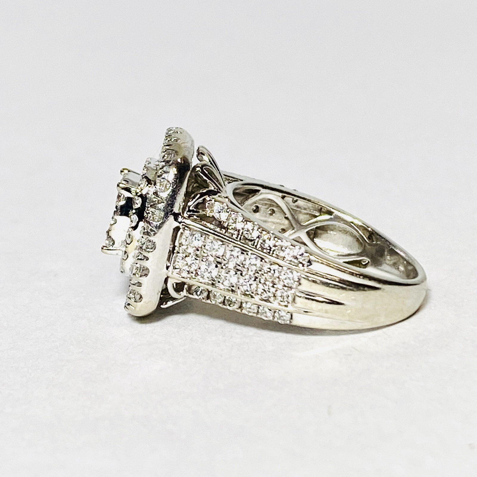 10K White Gold 1.48ctw Lab Created Diamond Halo Size 7.25 Engagement ...