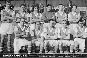 BOURNEMOUTH FOOTBALL TEAM PHOTO>1956-57 SEASON | eBay