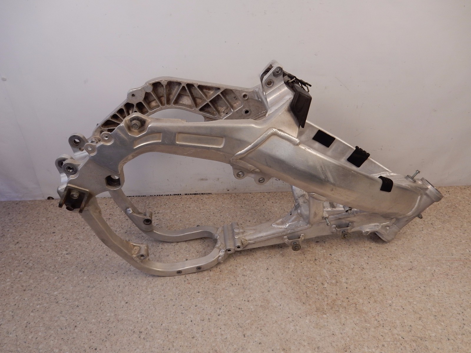 2005-2007 Suzuki RMZ450 Frame Main Body Chassis Aluminum OEM 05-07 RMZ ...
