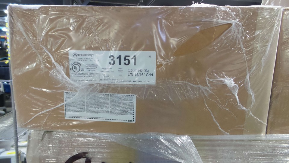 NEW Case of 16 Armstrong 3151 White Ceiling Tiles 24x48 In. 15/16 Grid ...