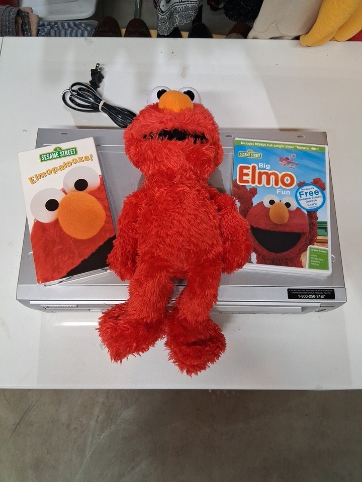 Emerson Video Cassette Recorder&dvd/cd Player With Talking Elmo And ...