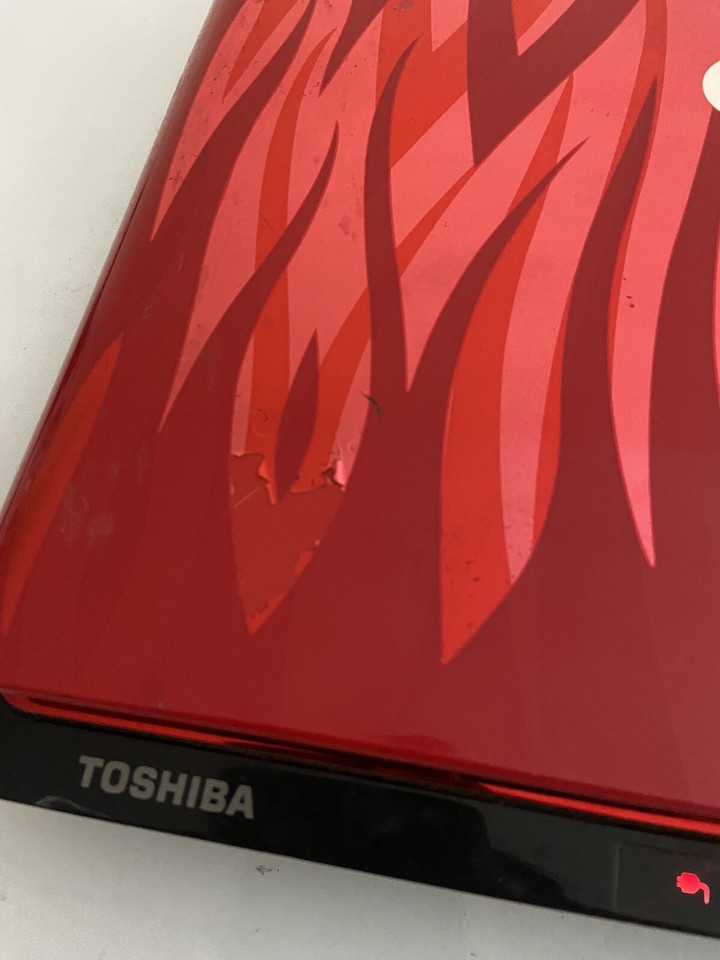 Toshiba Qosmio X305-Q705, 500Gb HDD, 4GB RAM WIN 10 Pro BAD BATTERY ...