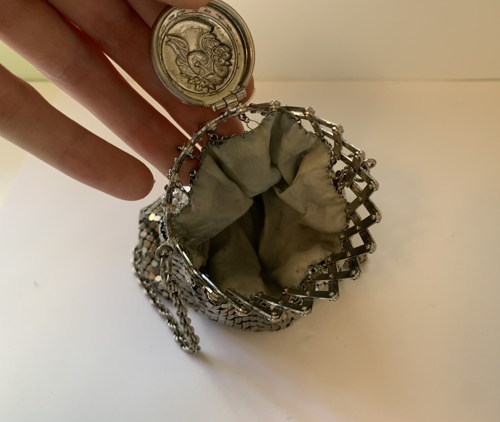 1930s Vintage Accordion Opera Mesh Bag - Gem