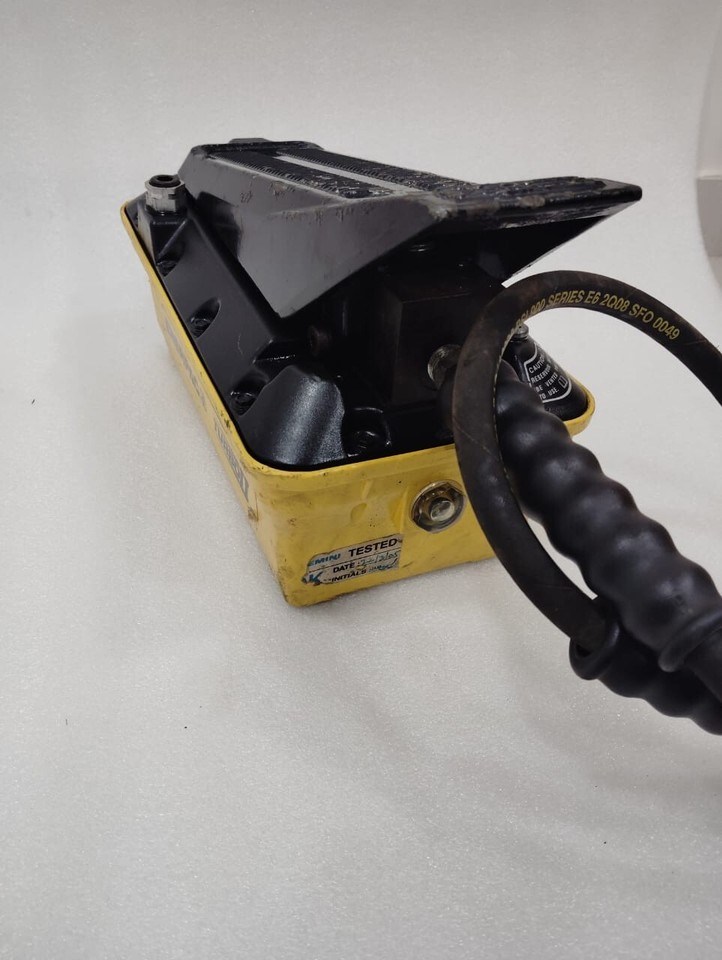 ENERPAC PATG1102N TURBO 2 AIR DRIVEN HYDRAULIC FOOT PUMP 700 BAR/10,000 ...