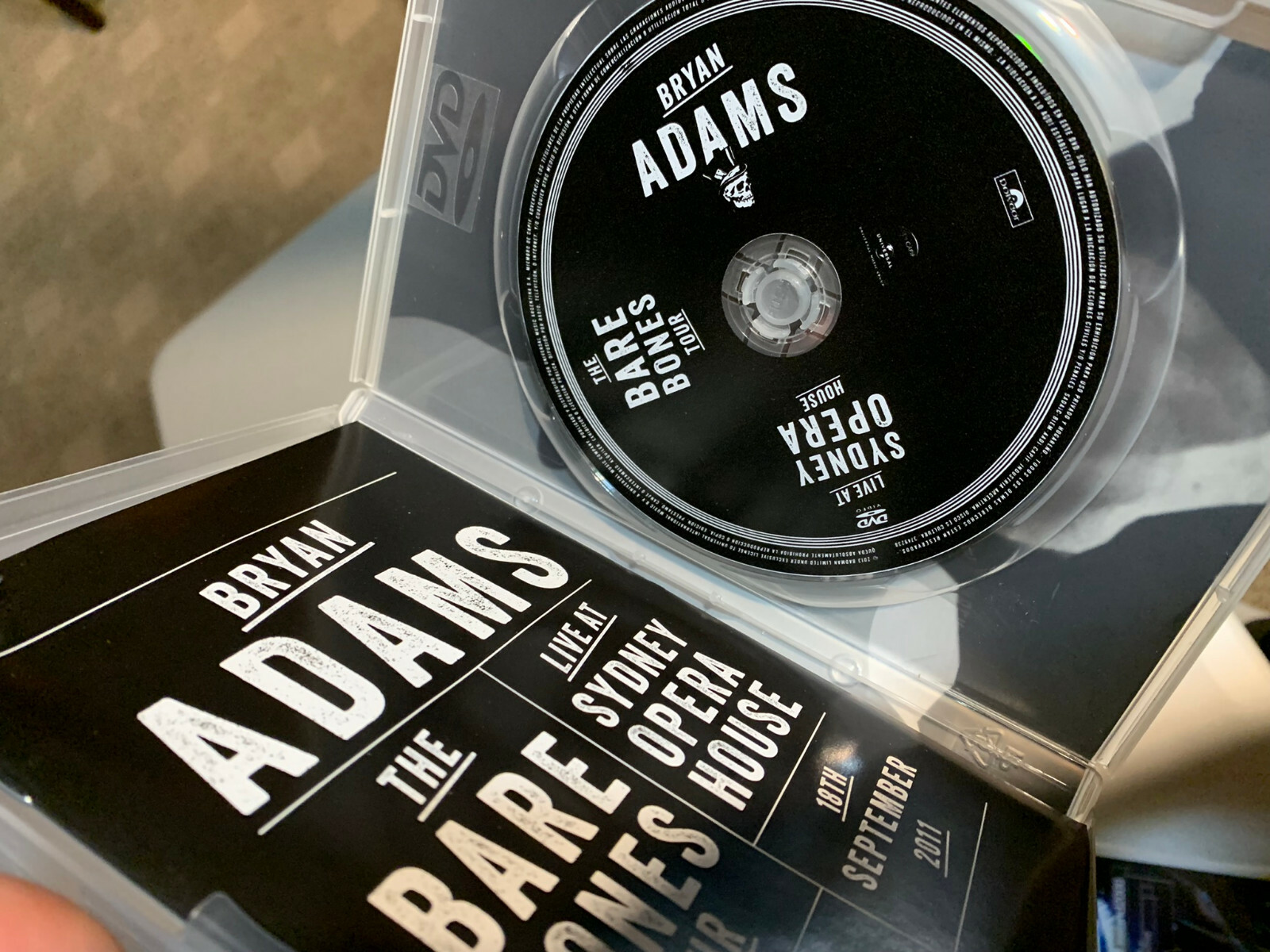 Bryan Adams Bare Bones Dvd