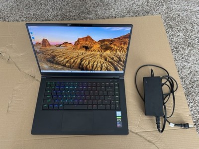 Intel Whitebook 15.6" 144Hz FHD i7-9750H 16GB 2TB SSD RTX 2070 Gaming ...