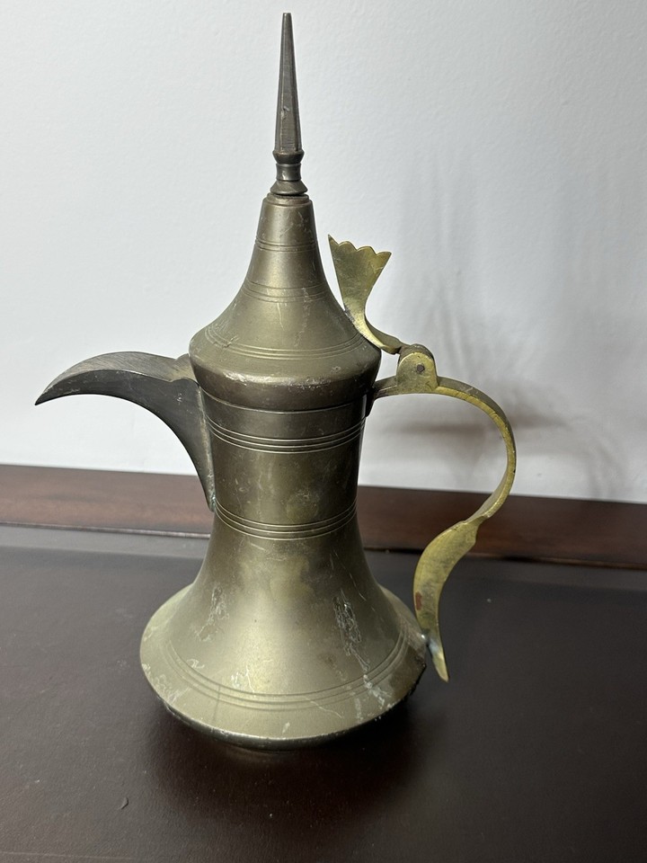 VINTAGE BRASS DALLAH MIDDLE EASTERN SMALL COFFEE/TEA POT 10.5" | eBay