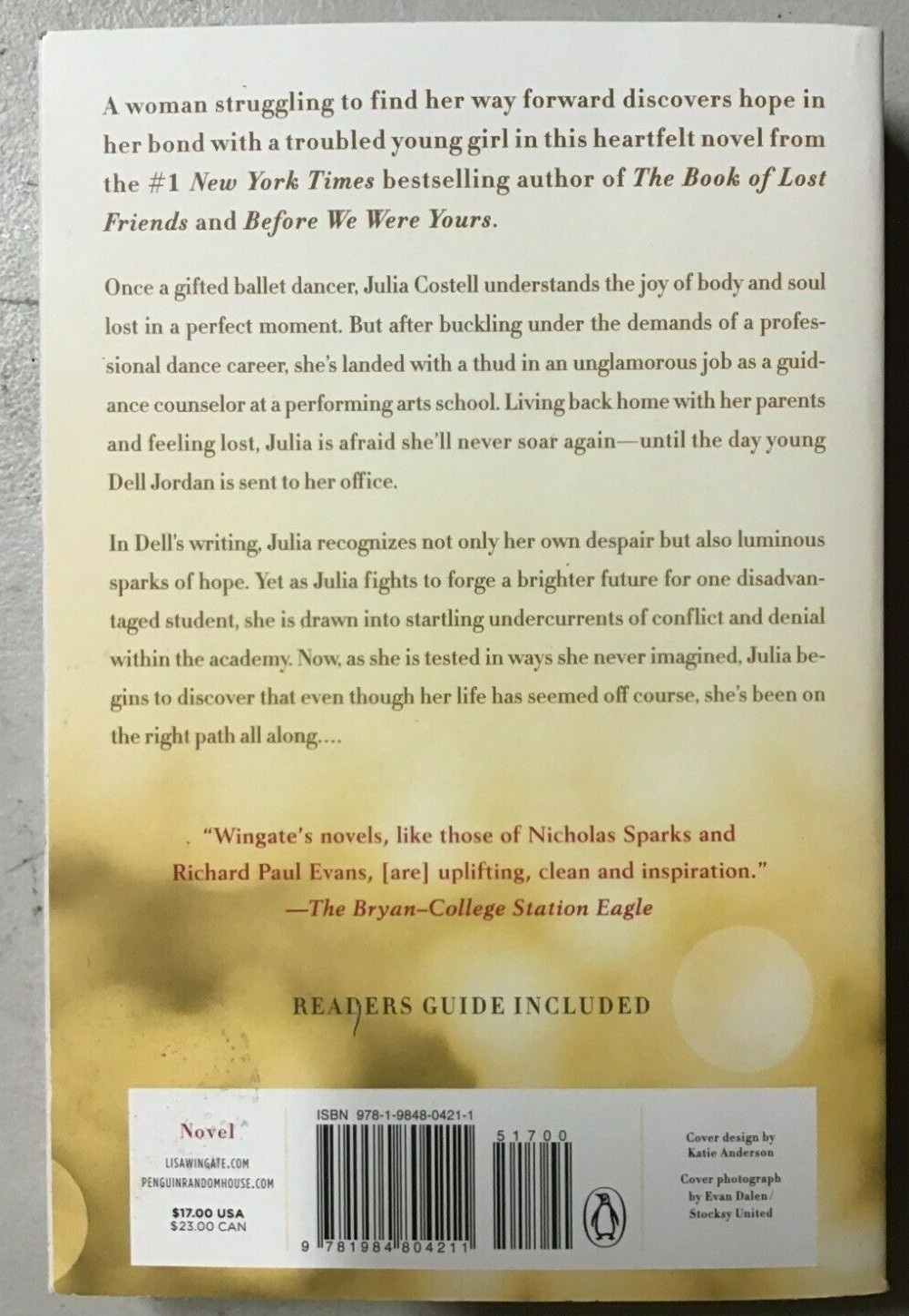 Tending Roses Ser.: Drenched in Light by Lisa Wingate (2021, Trade ...